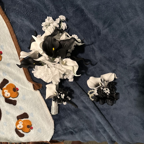 Dark Red Purple Black Rose Calla Lily Wedding Bridal Wedding Bouquet ...