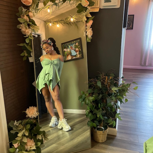 EARHALO - BIA'S CROWN | Ear Cuff Chain & Face Chain - Face Jewelry ...