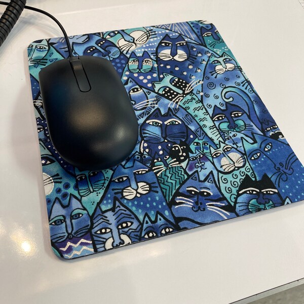 Pig With Eating a Pie Mouse Pad - Etsy