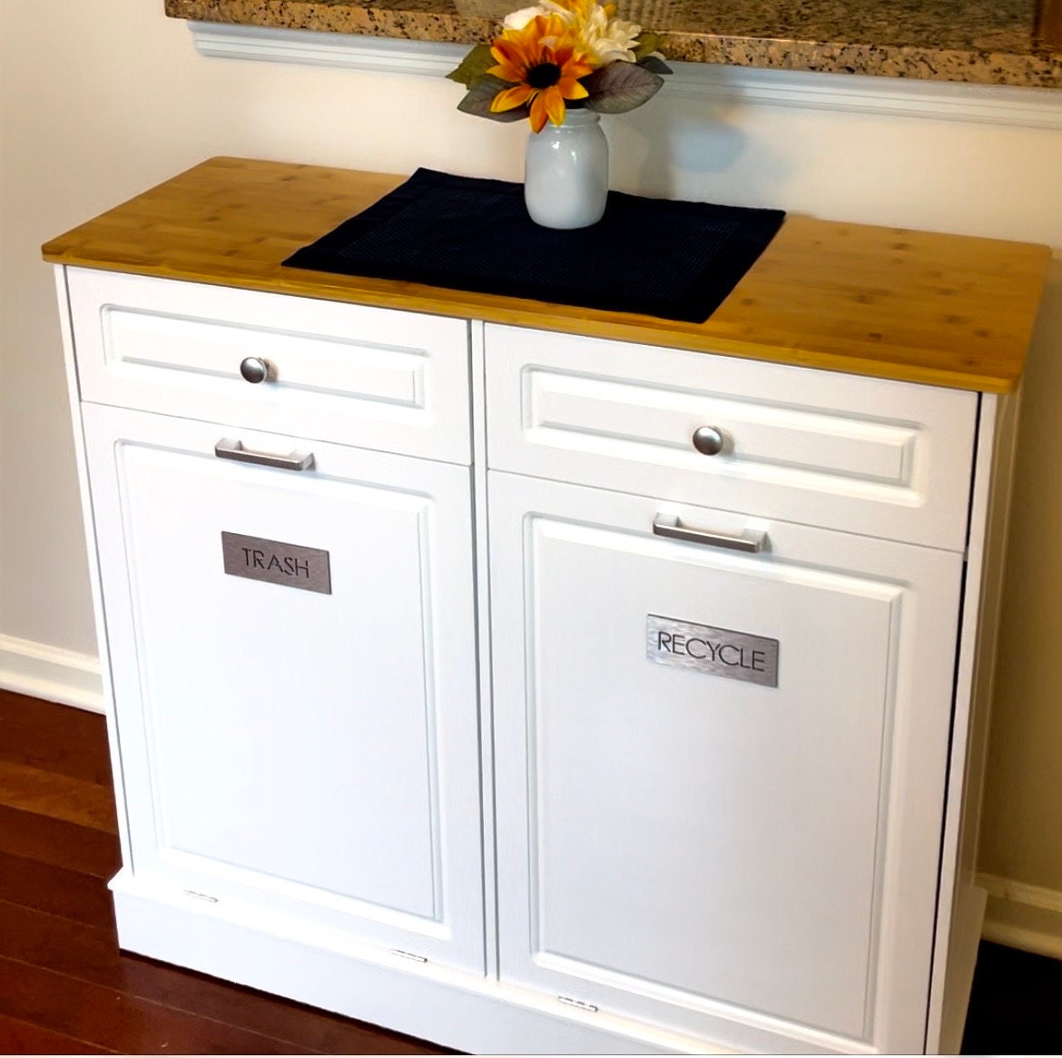 Trash and recycle aluminum signs. 2x5 Garbage signs. Trash can ...