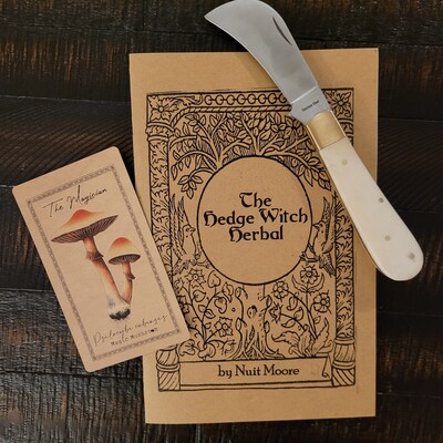 Hand BOLINE Bolline Sickle Herbalist Tool Druidic Ritual Druid ...