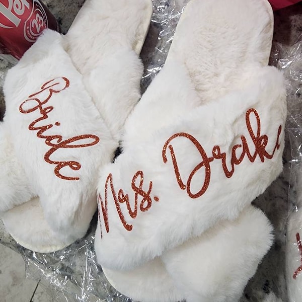 Personalized Slippers for Wedding Day Mrs Pearls Fluffy Slippers ...