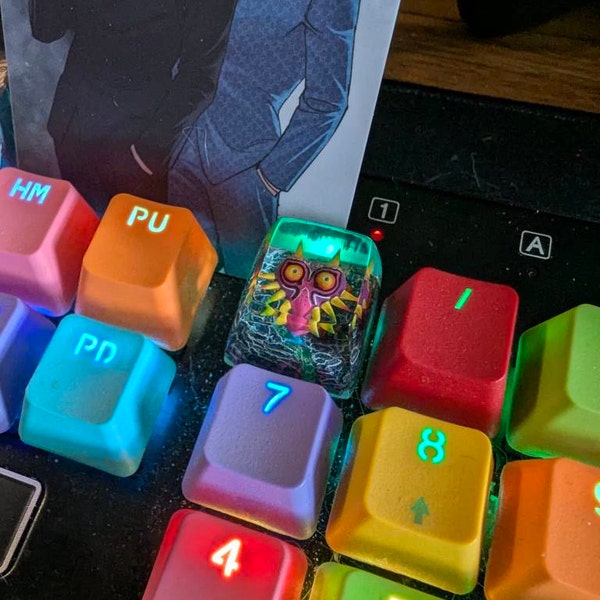 Ma.jo.ra Mask Artisan Keycap, Zel.da Shield Le.gend of Zel.da Resin ...