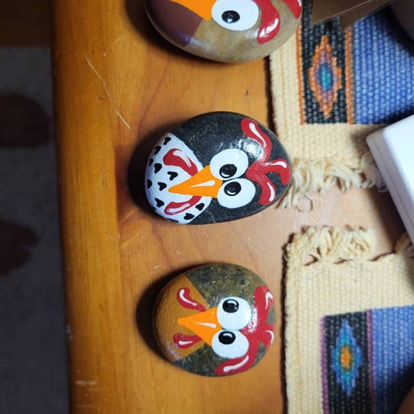 Funky Chickens! These Adorable Chickens Are Hand-painted on Beach Rock ...