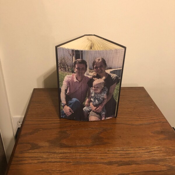 Pattern for a Page Pal, Book Folding Page Holder Pattern, Make a Page ...