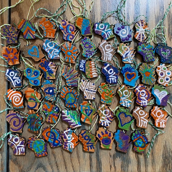Wisconsin WI Mini Wood Charms - State Cutout Jewelry and Craft ...