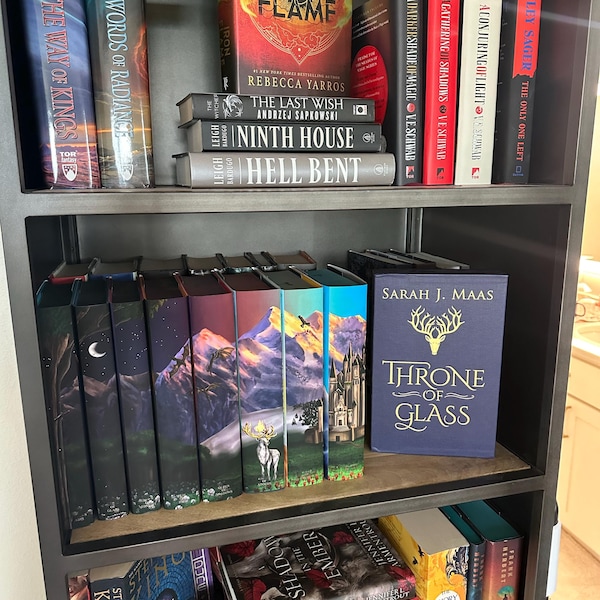Throne of Glass Series by Sarah J. Maas - Throne of Glass, TOG Books ...