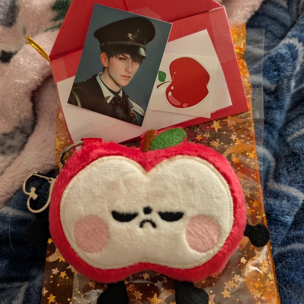 1 PC Caleb Sunny Apple Keychain Plush Charm [handmade] - Etsy