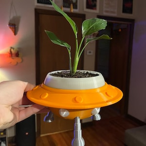 UFO Hanging Planter Flying Saucer Indoor Planter Cool Home Decor - Etsy