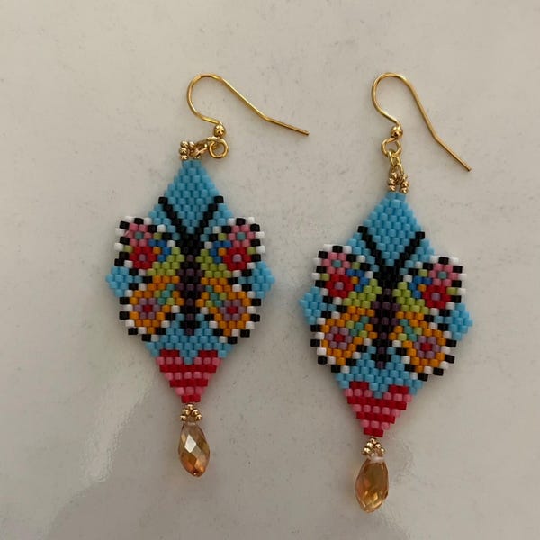 Pattern Diagram Tropical Flower Tiles, English Language, Beading, Odd ...