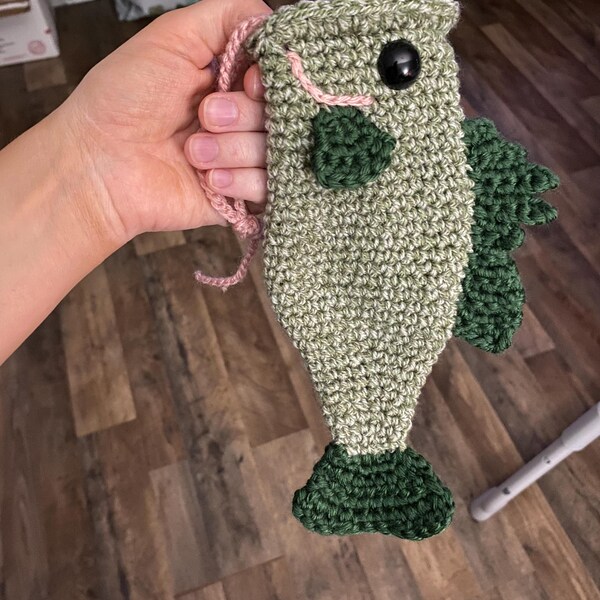 PDF Largemouth Bass Fish Pouch, Stuffy, Stocking, Wine, Liquor, Golf ...