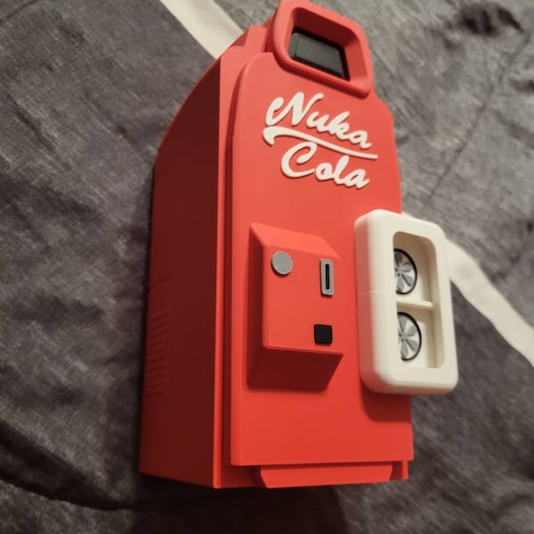 FF7 Buster Sword Commander Deck Box, Cloud Strife Final Fantasy 7, MTG ...