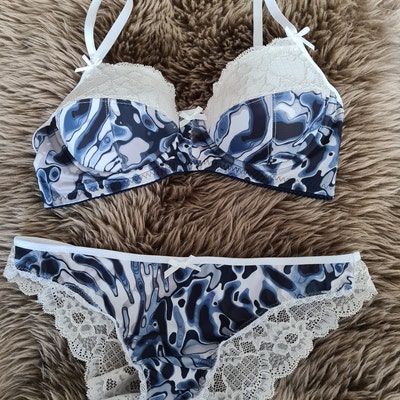 E-book Mini-course LARGE Cup Bra Pattern by Merckwaerdigh - Etsy