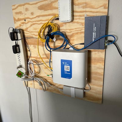 Arris / AT&T BGW-320 Internet Modem Gateway Wall Mount - Etsy