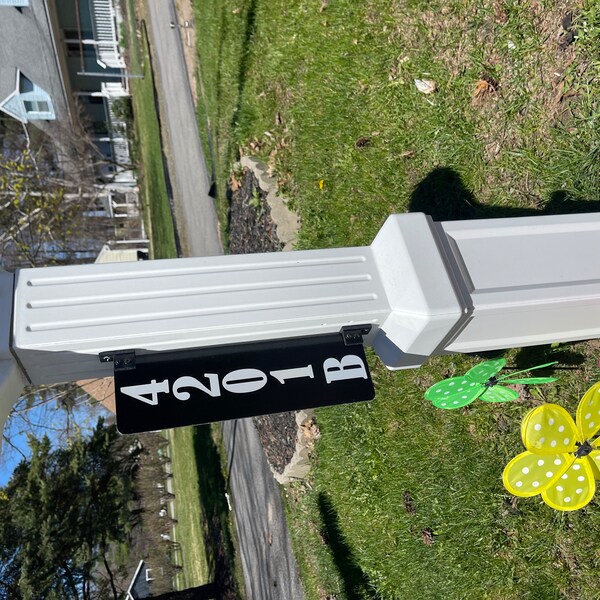 Hanging Reflective Mailbox Post Sign, Ariel Font, up to 5 Numbers - Etsy
