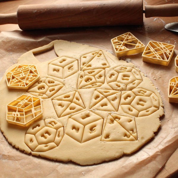 Dice Set of 6 RPG Medieval Fantasy Dnd D&D Dungeons and Dragons Cookie ...