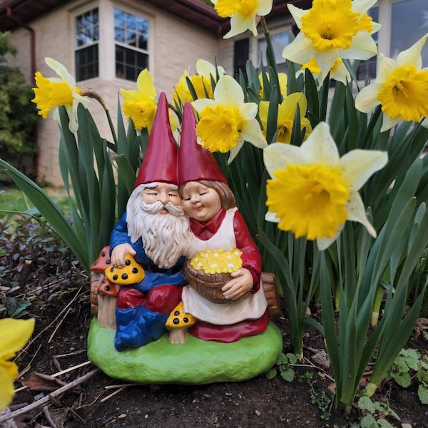 Loving Gnome Couple - Etsy
