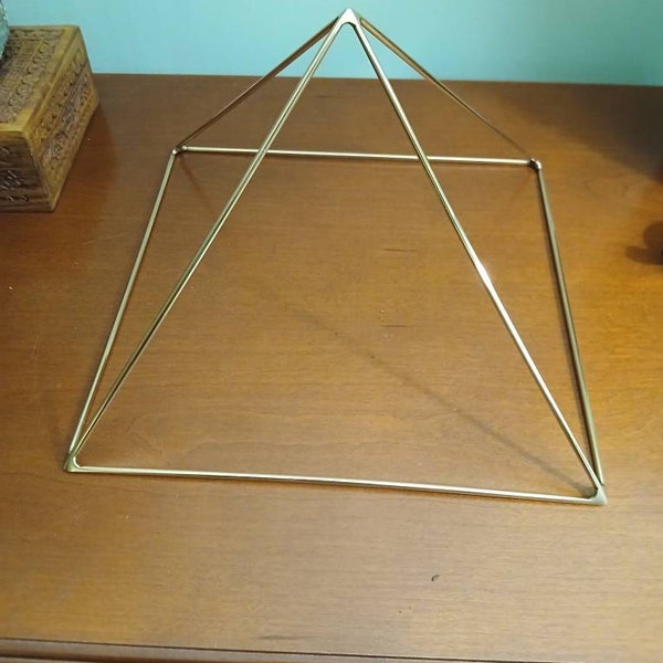 Large Copper Pyramid for Cleansing & Charging Crystals - Meditation ...