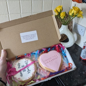 Mean Girls Biscuit Gift Box Selection Box Shortbread Cookies ...