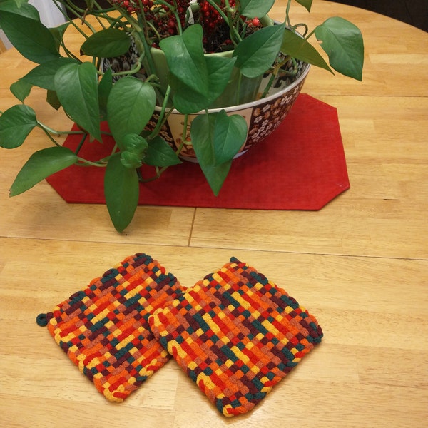 Sweet Willow-2 Piece Set, Handmade 100% Cotton Loom Pot Holders/candle ...