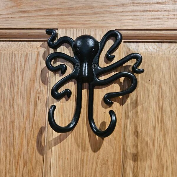 Antique IRON CHEST HANDLE Cast Iron Rustic Vintage Old Style Drop Bar ...