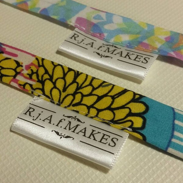 38mm Custom Printed Sew in Loop Labels - Etsy UK