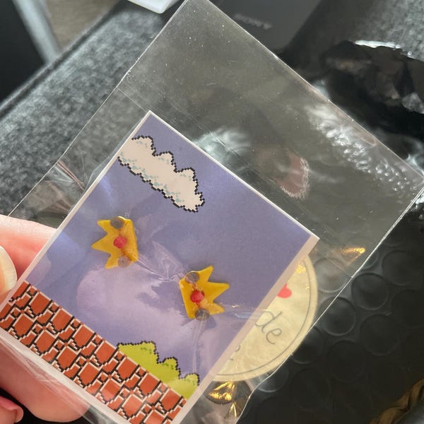 Severance Lumon ID Badge Keychain 3D Printed Keychain Lumon Employee ...