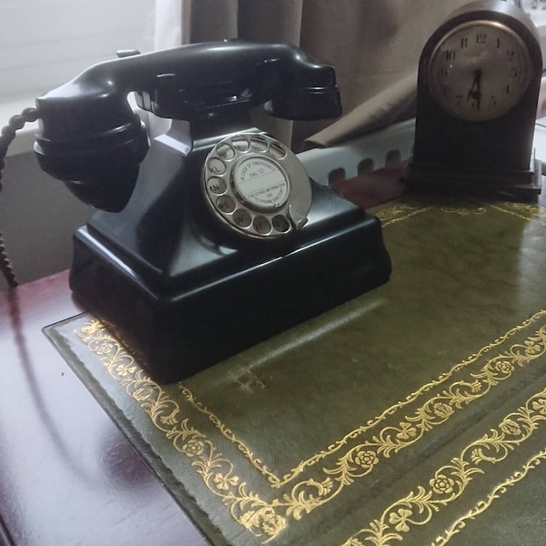 Art Deco Vintage Pyramid Telephone Pyramid Retro Dial Phone With Bell ...