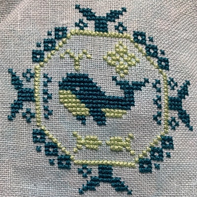 Quirky Quaker Queen Bee PDF Pattern Garden Delights Darling & Whimsy ...