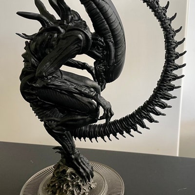 Dune Sandworm Facing Paul Atreides Shai-hulud 8K 3D Printed Resin Model ...