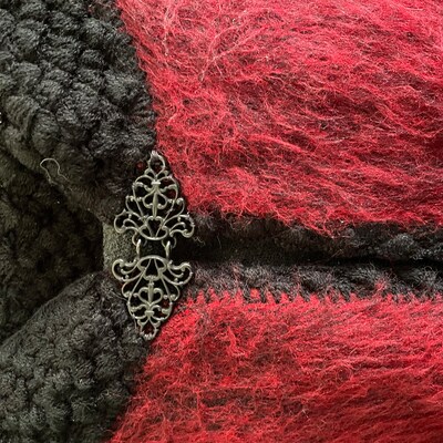 FREE First Class Shipping, Real Bone Toggle Button With Ridges, 2 Hole ...