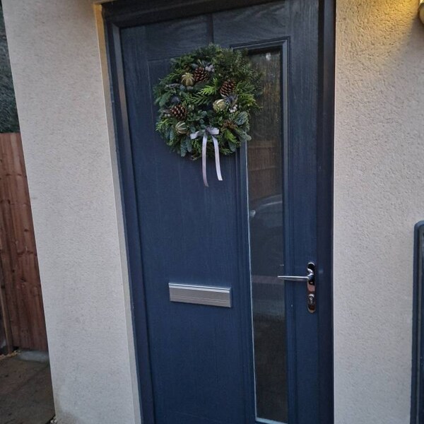 Fresh Christmas Door Wreath Modern Luxury - Etsy