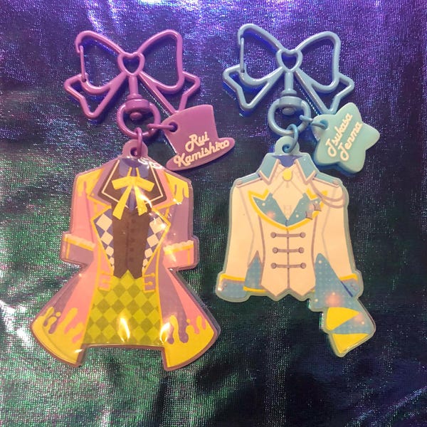 Colorful Stage! Outfits Keychain - Etsy