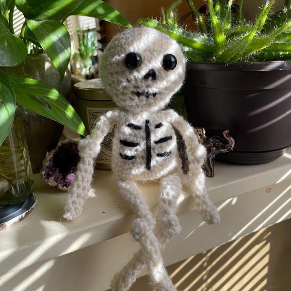 Knotty Skelly Crochet Amigurumi Pattern - Etsy Canada