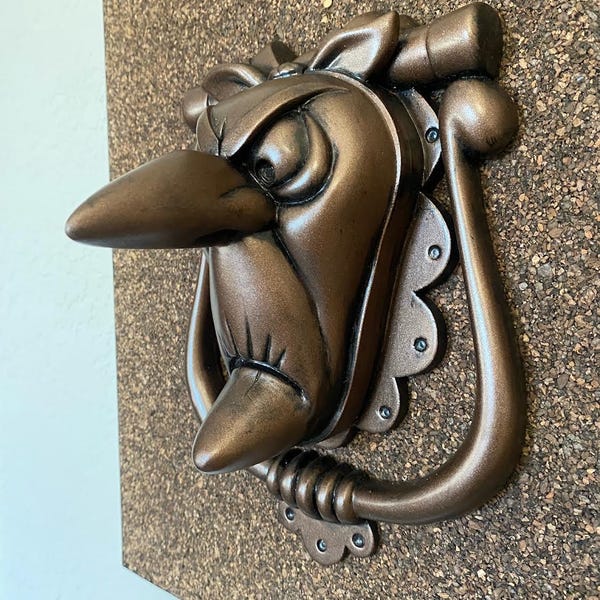 Hatbox Ghost Door Knocker Prop - Etsy