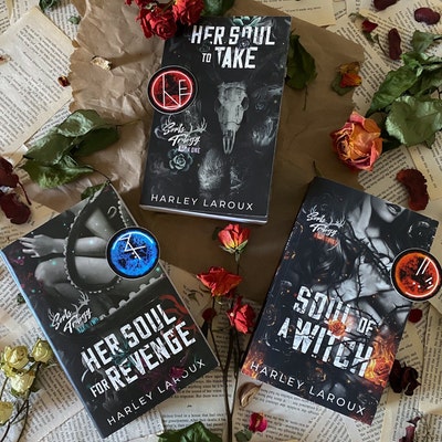 Unseen Skull Sticker / Molly Doyle / Bloodshed / Scream for Us / Melt ...