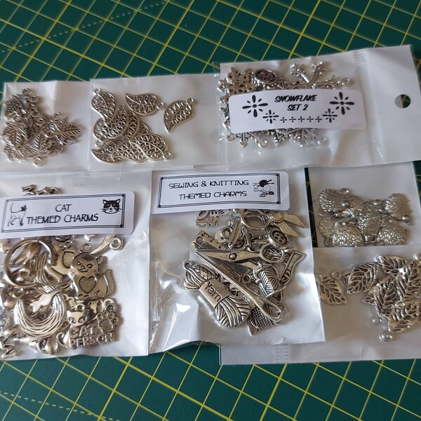 Dog Charms ~ List 2 (updated) ~ FOR CHARM BRACELETS - Etsy UK