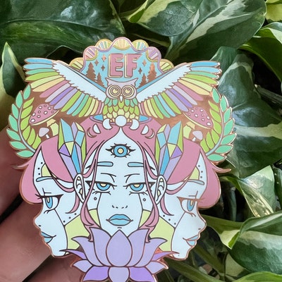 Gramophone Enamel Pin Kawaii Anime Girl Lapel Pin Cute Trippy Hat Pin ...