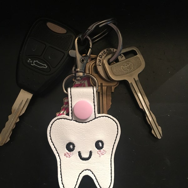 TOOTH KEY FOB. Tooth Snap Tab. Dental Key Fob. Dental Love. Key Chain ...