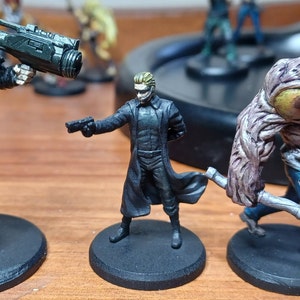 Handler Skull Hunter Resin 3D Print Alien Miniature RPG - Etsy