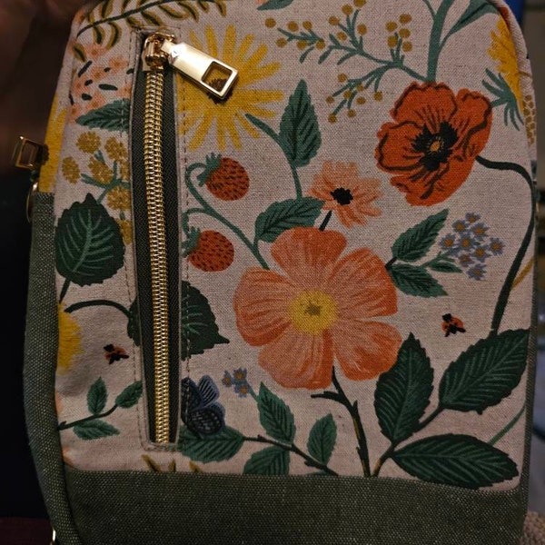 Pebble Sling Bag, Mini Sling, Highland Cow Backpack, Convertible ...