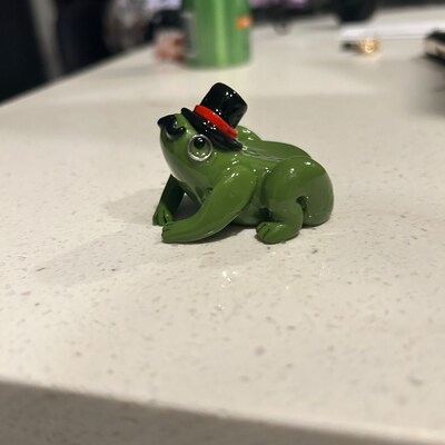 Gentleman Frog Figurine - Etsy