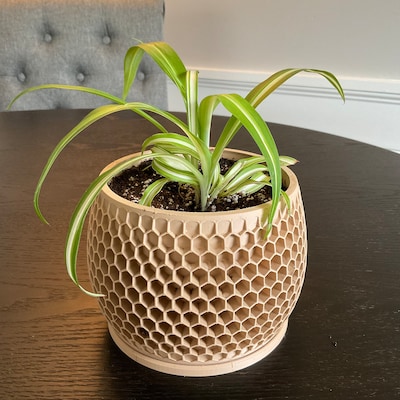 Wood Honeycomb Planter, Unique 3D Printed Plant Pot With Drainage ...