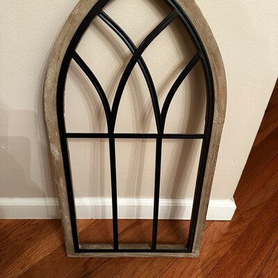 Cathedral Window Frame With Wreath/window Frame With Wreath/wall Decor ...