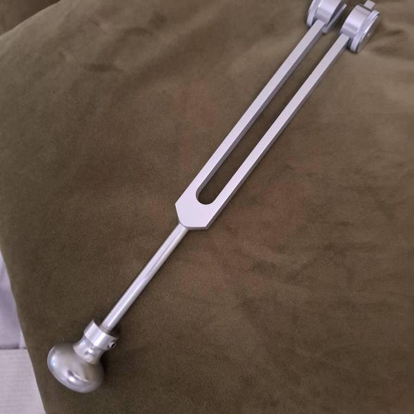 111HZ Weighted Tuning Fork Extended Handle, Divine Frequency, Easy to ...