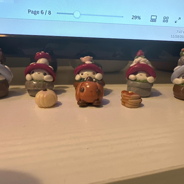 Flower Cats, Unique Handmade Polymer Clay Cat Desk Buddy, Personalized ...