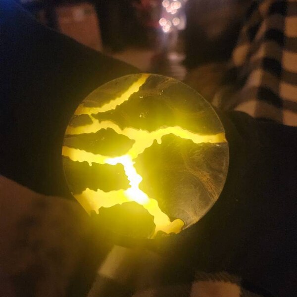 Tron Disc 2.0, Premium - LED Light up Tron Legacy Identity Disc ...