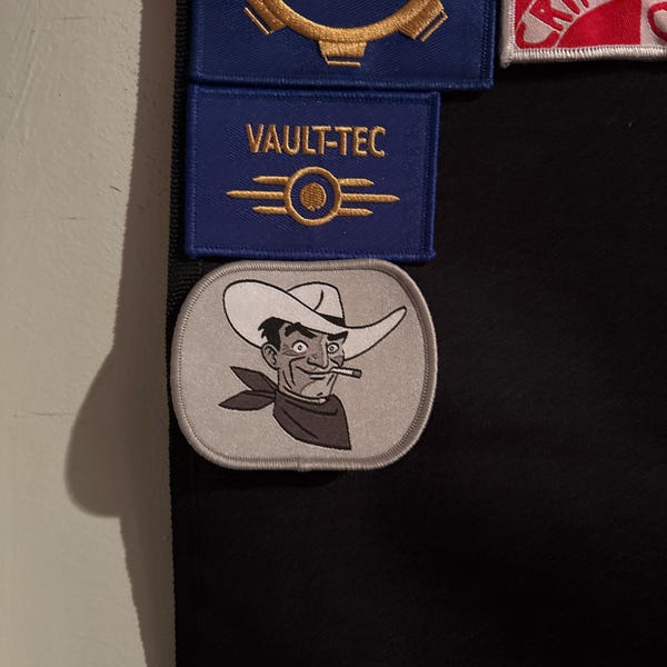 NCR Officer Beret Pins - Bear and Star - Fallout New Vegas Inspired - Etsy