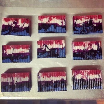 Uncle Andy's Soap Cutter WIDE Wavy Blade crinkle Cut Soap Loaf Cutter ...