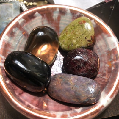 Kali Crystal Kit / Kali Crystal Set / Kali Goddess Crystals - Etsy